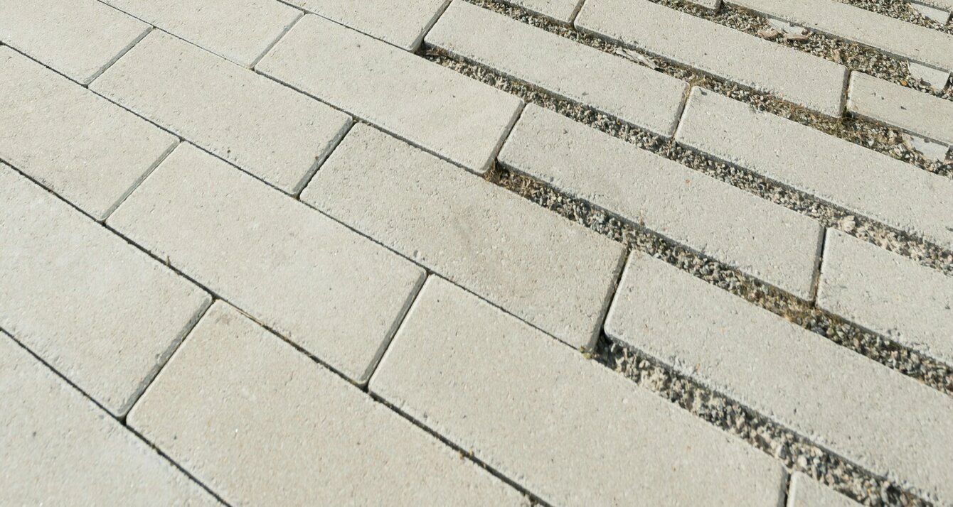 REHAK EXTERIER - Eko dlažba - Eko dlažba LINEO hydro 8 cm sivá 30x10x8 ...